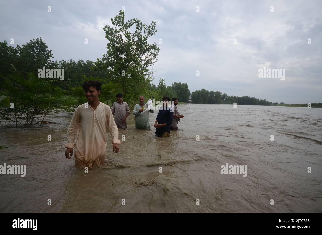 Pakistan 2022 flooding hi-res stock photography and images - Alamy