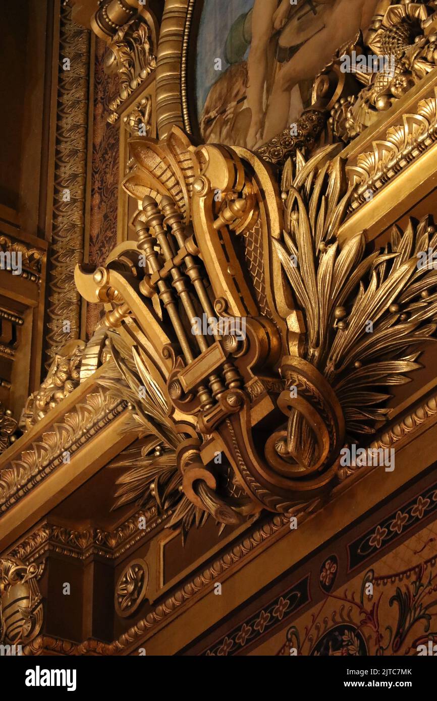 Detail of the Palais Garnier, the National Opera of Paris Stock Photo ...