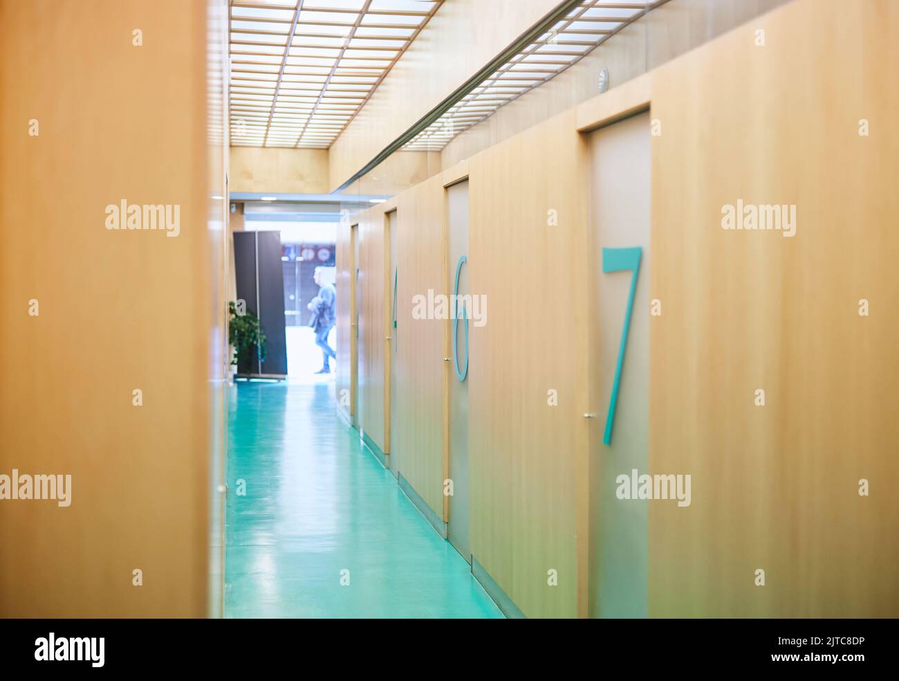 Modern spa hi-res stock photography and images - Alamy