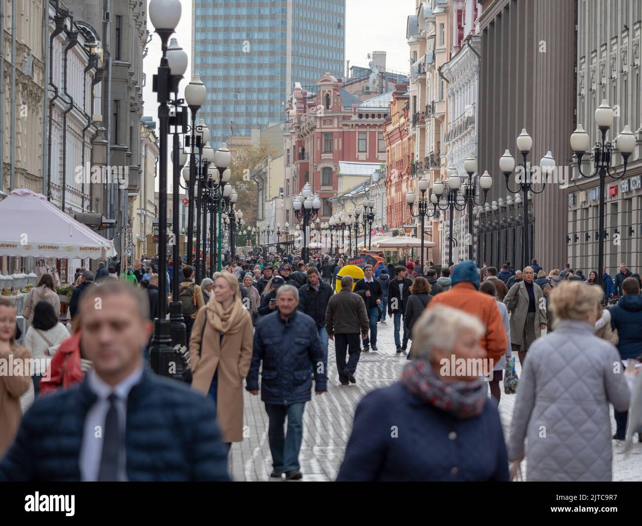 MOSCOW - JULE 27: Walk people along Old Arbat Street on Jule 27, 2019 ...