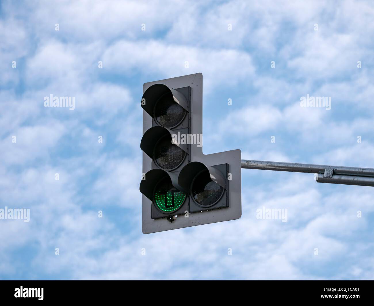 Traffic light changes from red to green Stock Photo - Alamy