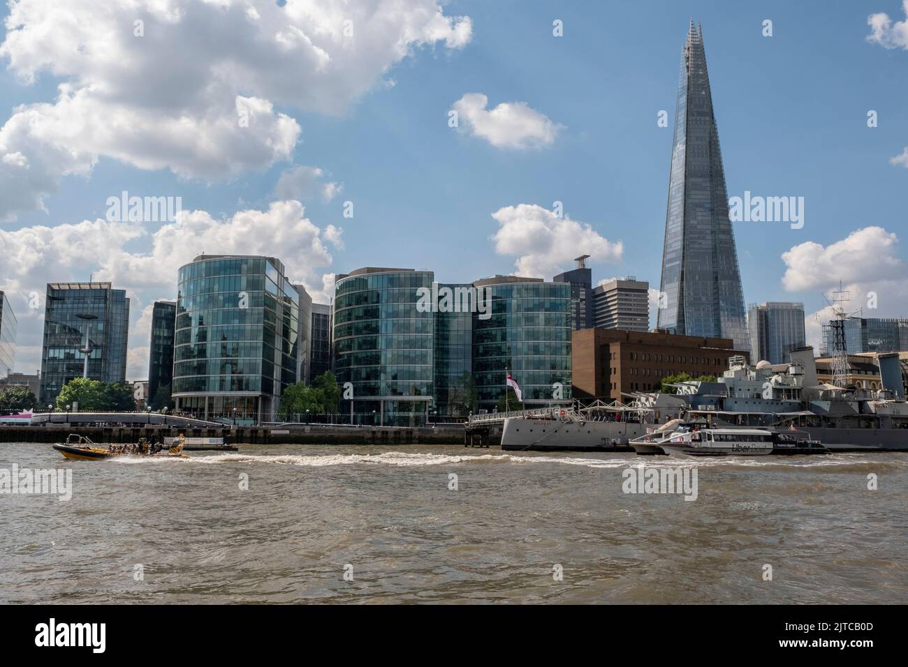 Shard peak london hi-res stock photography and images - Alamy