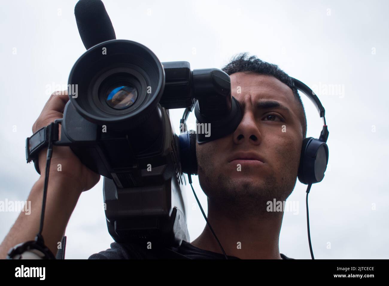 Videographer camera hi-res stock photography and images - Alamy