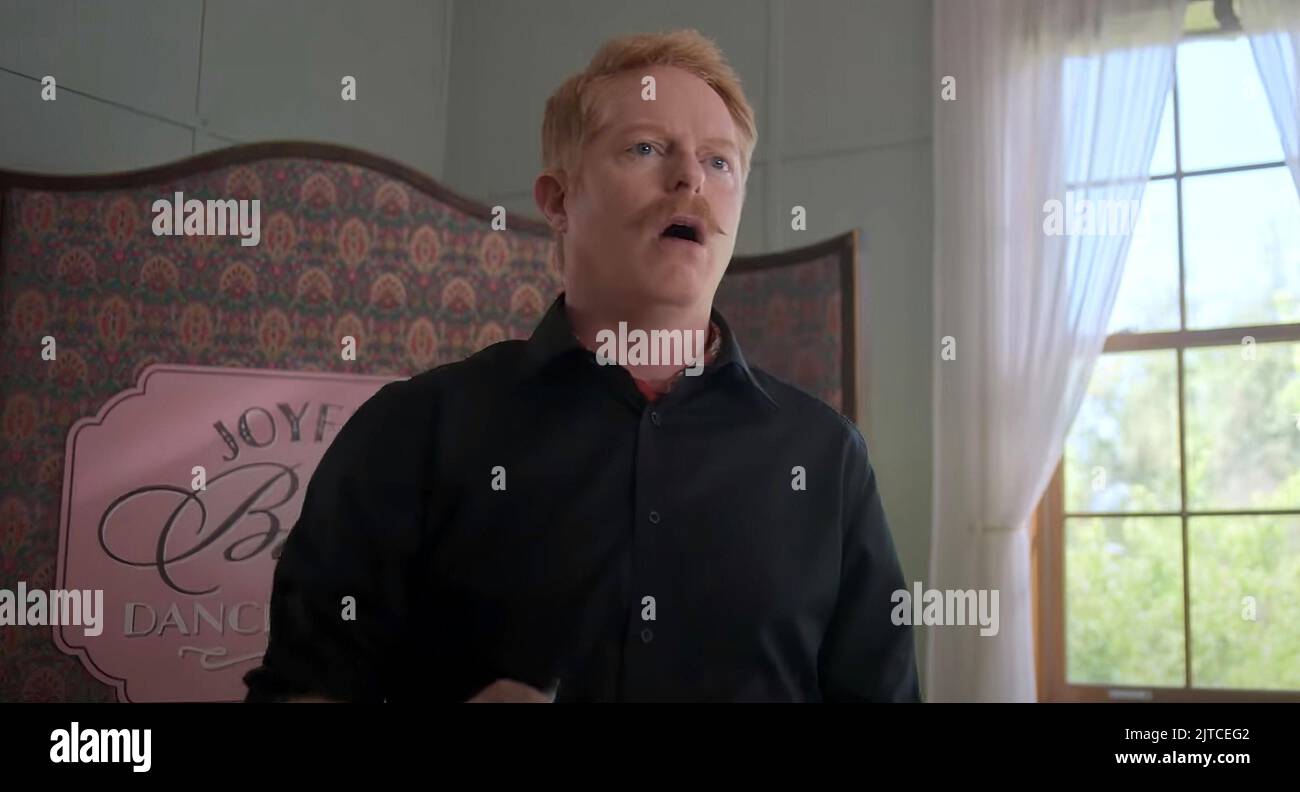 IVY + BEAN: DOOMED TO DANCE, Jesse Tyler Ferguson, 2022. © Netflix ...