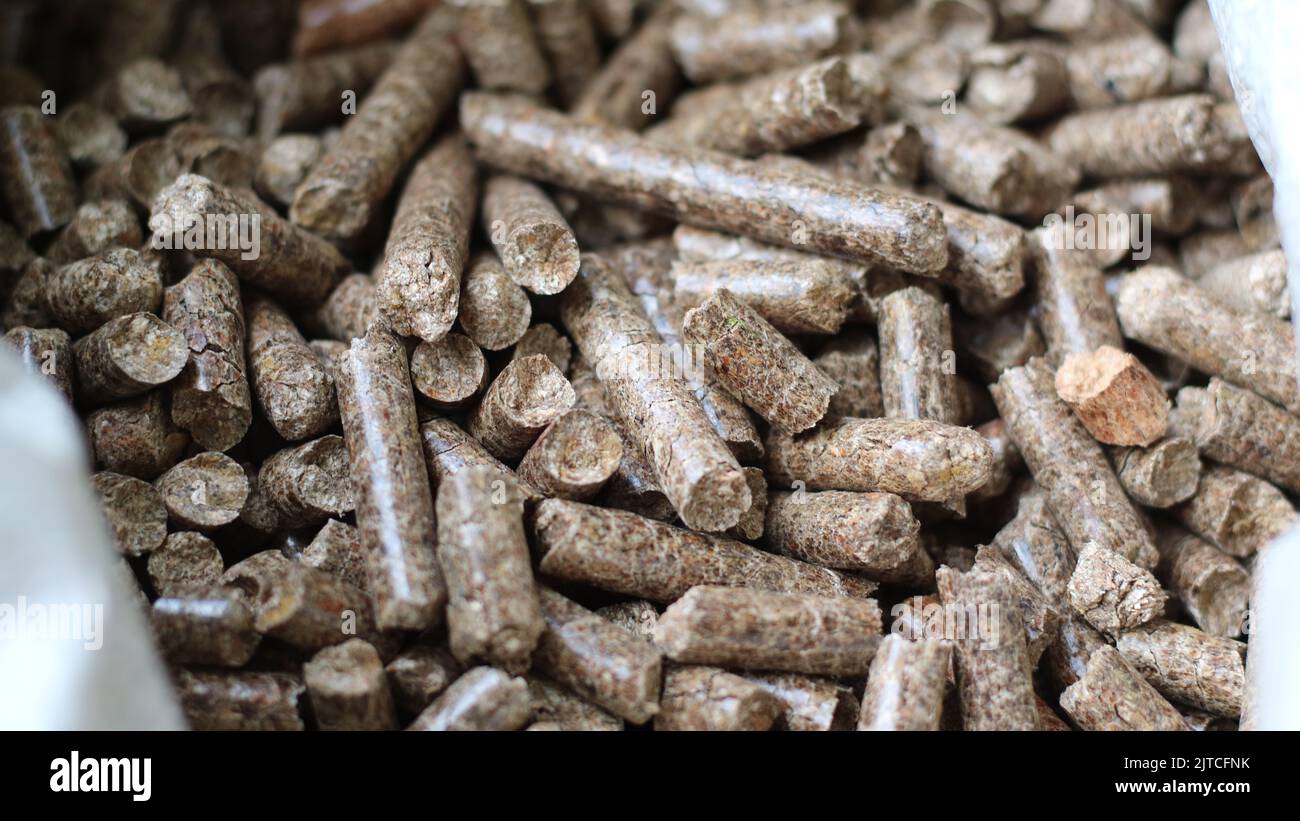 Good firewood hi-res stock photography and images - Alamy