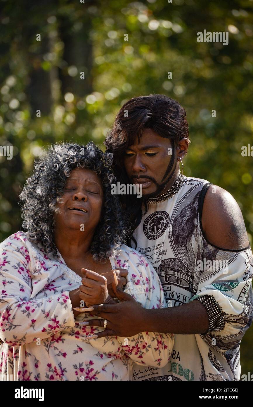 P-VALLEY, from left: Loretta Devine, Nicco Annan, Savage', (Season 2 ...