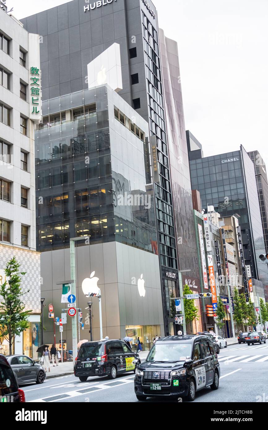 Apple Store Ginza, the most popular Apple store in the country on the ...