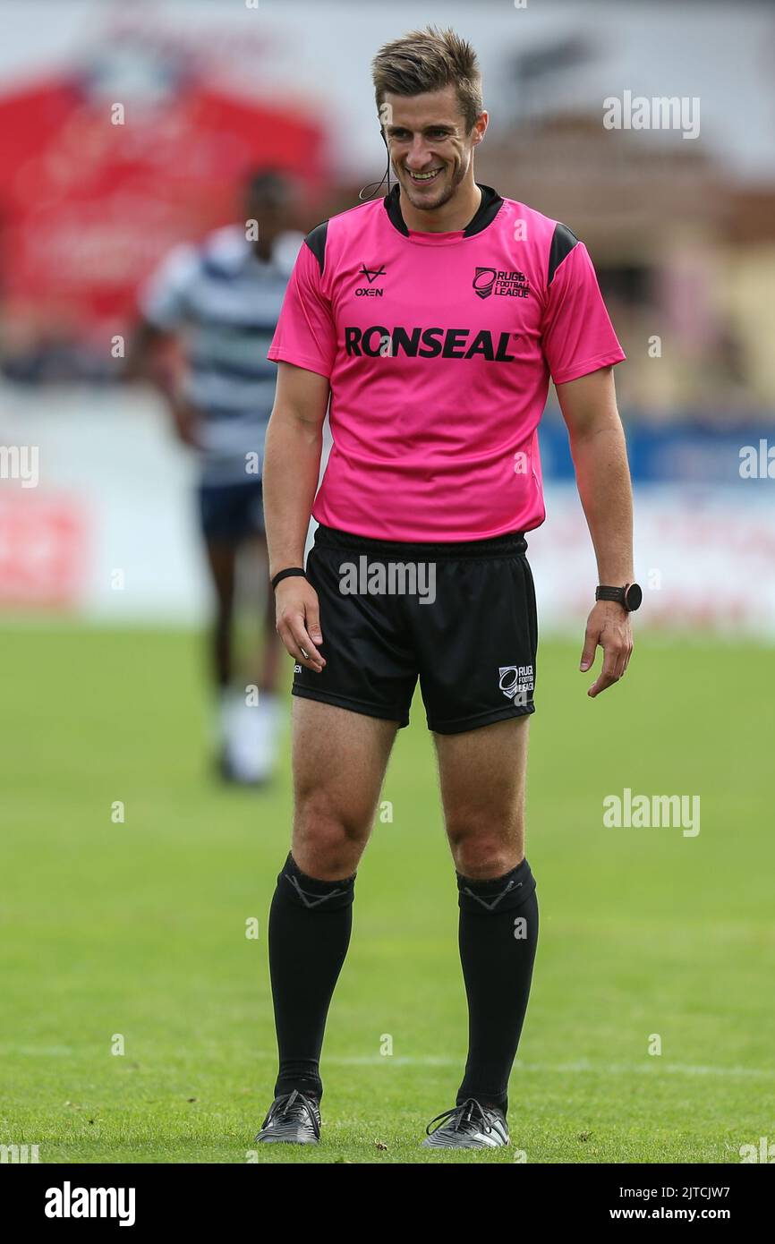Referee Chris Kendall sees the funny side of a conversation with Hull ...