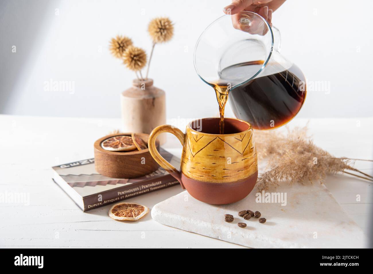 Manual coffee brewer hi-res stock photography and images - Alamy