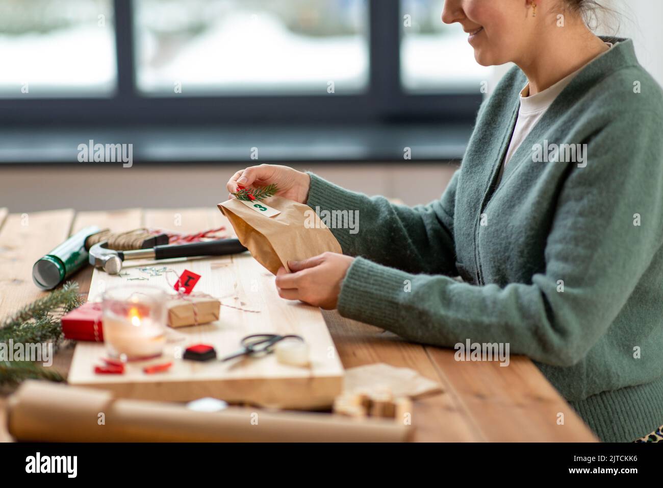 Calendar packaging hi-res stock photography and images - Alamy