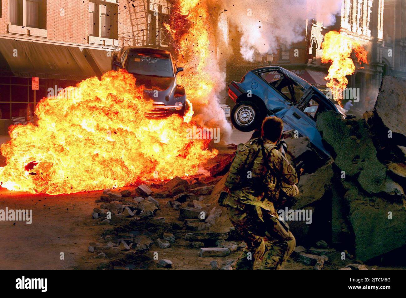 Josh duhamel transformers 2007 hi-res stock photography and images - Alamy