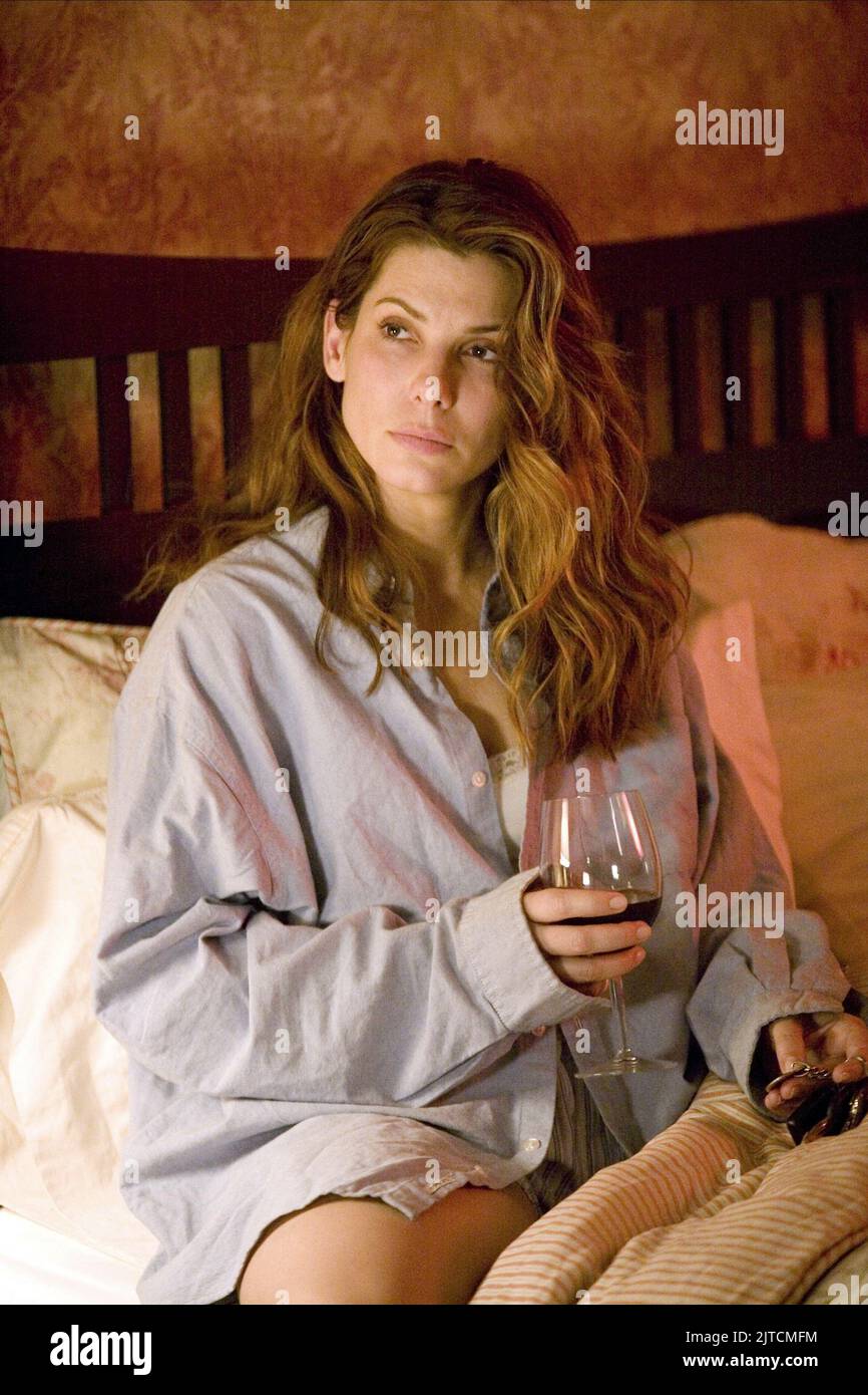 Sandra bullock premonition 2007 hi-res stock photography and images - Alamy