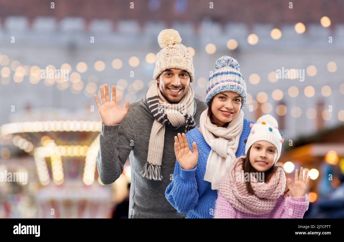 Father daughter child carousel hi-res stock photography and images - Alamy