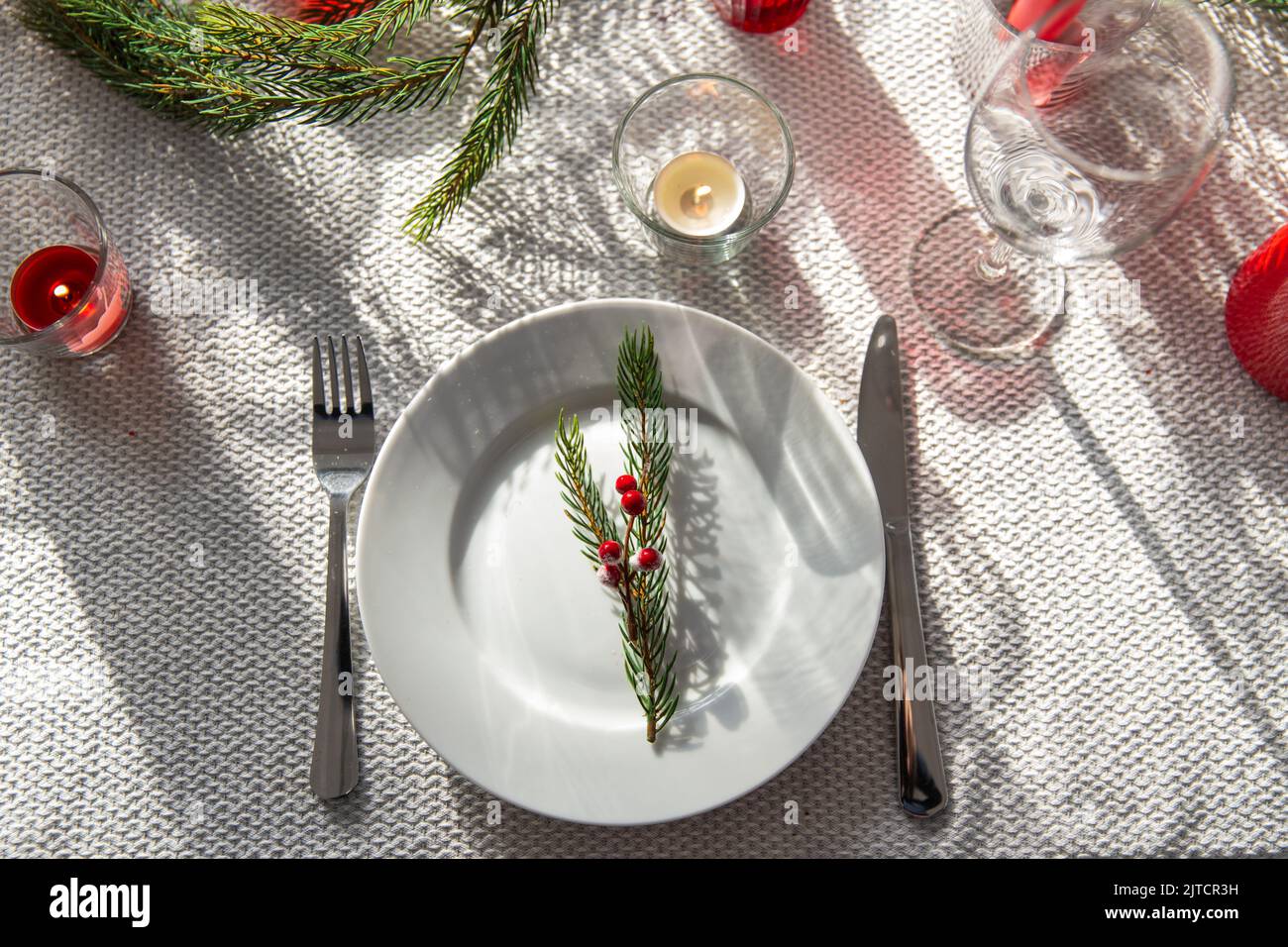 christmas dinner party table serving at home Stock Photo - Alamy