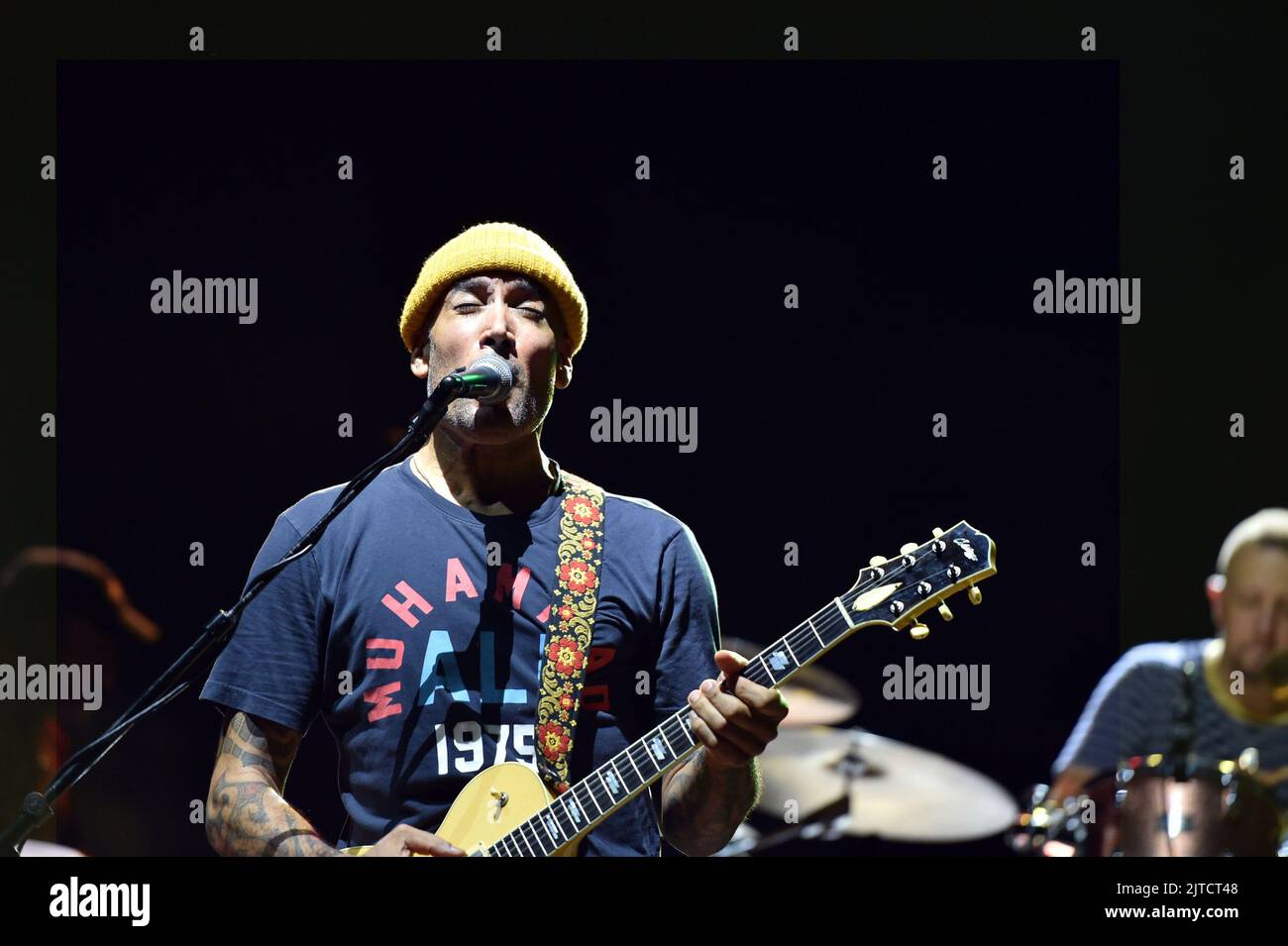 August 28, 2022, Virginia Beach, Virginia, USA: BEN HARPER entertains ...