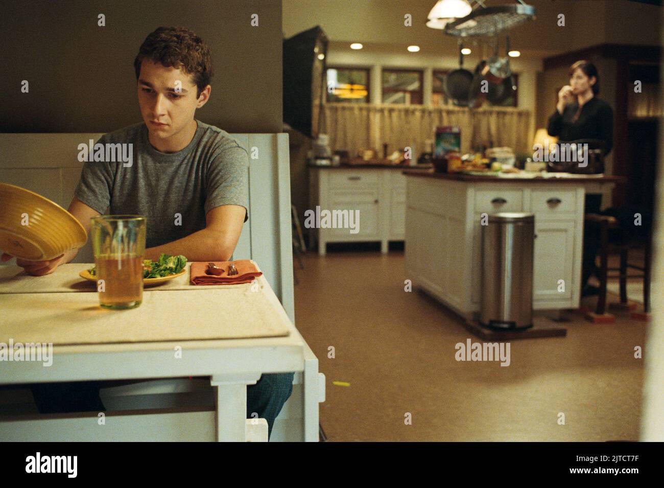 SHIA LABEOUF, CARRIE-ANNE MOSS, DISTURBIA, 2007 Stock Photo - Alamy