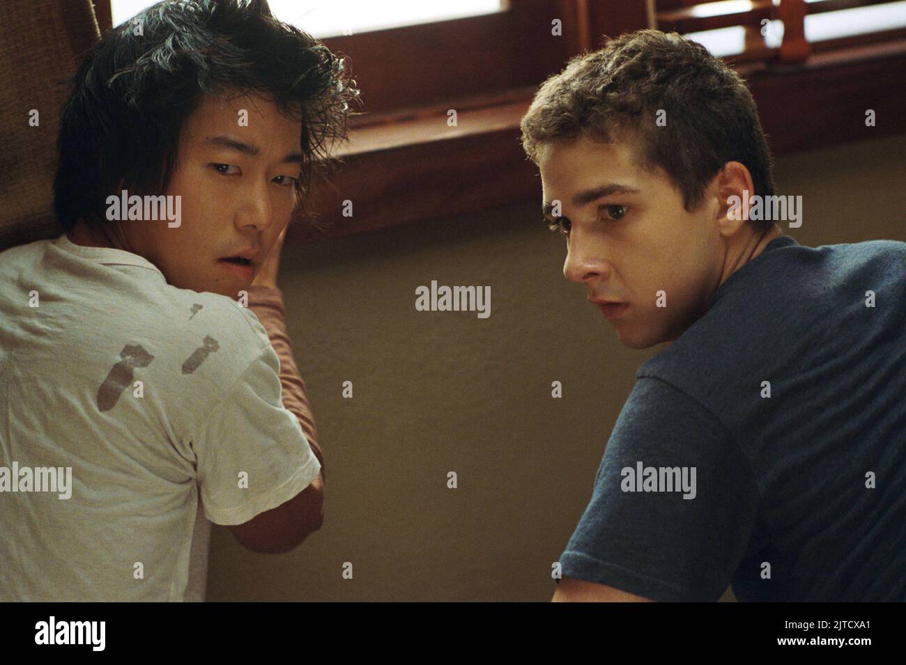 AARON YOO, SHIA LABEOUF, DISTURBIA, 2007 Stock Photo - Alamy