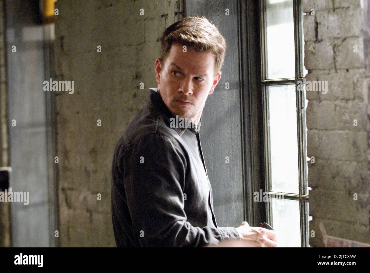 MARK WAHLBERG, SHOOTER, 2007 Stock Photo - Alamy