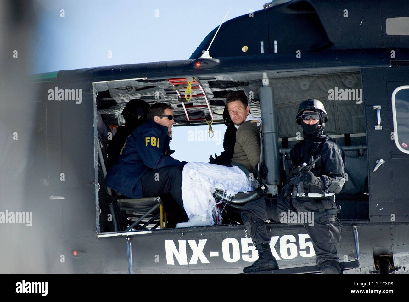 MARK WAHLBERG, SHOOTER, 2007 Stock Photo - Alamy
