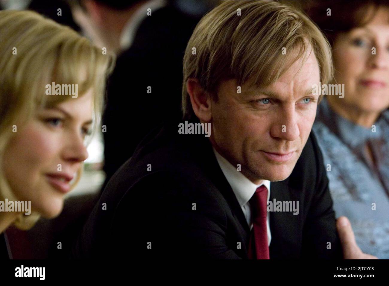 NICOLE KIDMAN, DANIEL CRAIG, THE INVASION, 2007 Stock Photo - Alamy