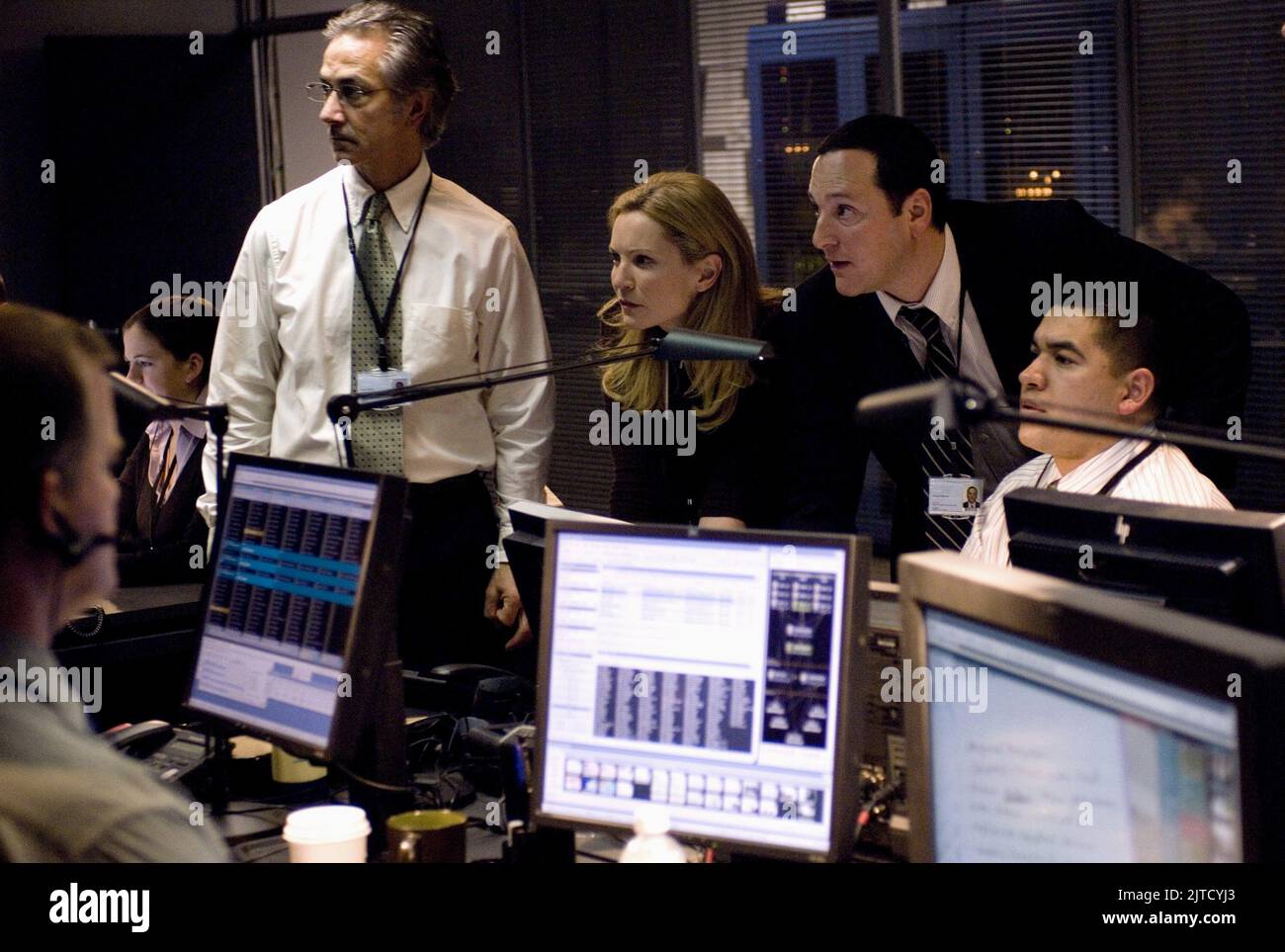 DAVID STRATHAIRN, JOAN ALLEN, TOM GALLOP, THE BOURNE ULTIMATUM, 2007 ...