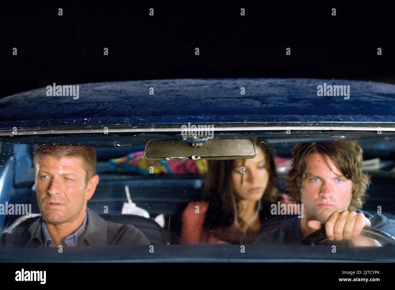 Sophia bush sean bean hitcher hi-res stock photography and images - Alamy