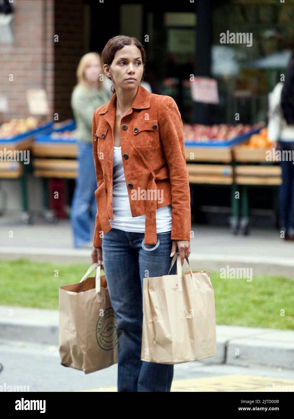 HALLE BERRY, THINGS WE LOST IN THE FIRE, 2007 Stock Photo - Alamy