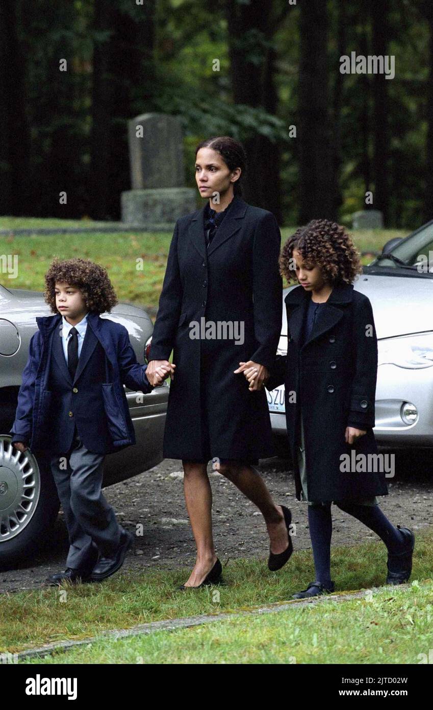 MICAH BERRY, HALLE BERRY, ALEXIS LLEWELLYN, THINGS WE LOST IN THE FIRE ...