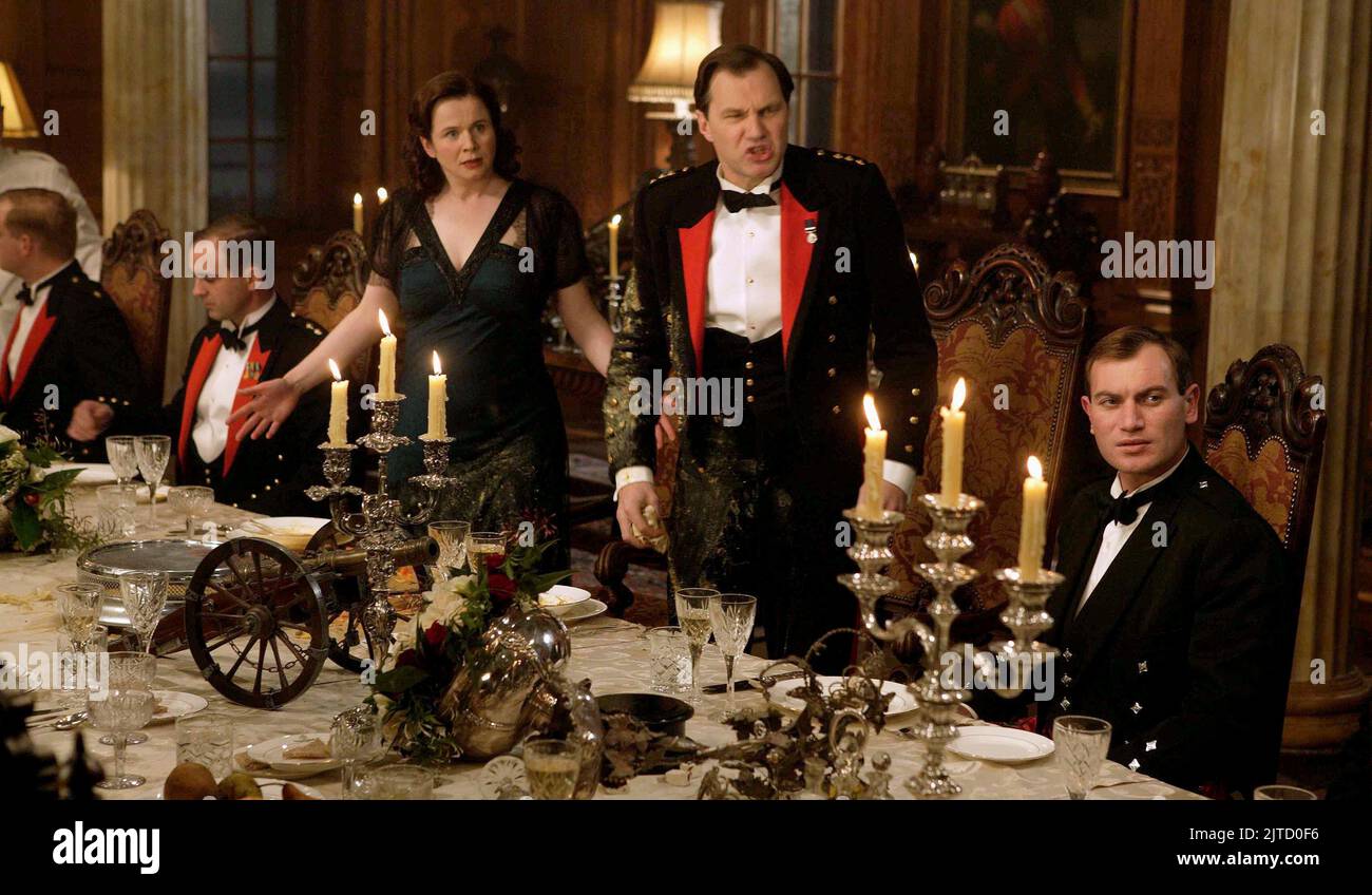 EMILY WATSON, DAVID MORRISSEY, THE WATER HORSE, 2007 Stock Photo - Alamy