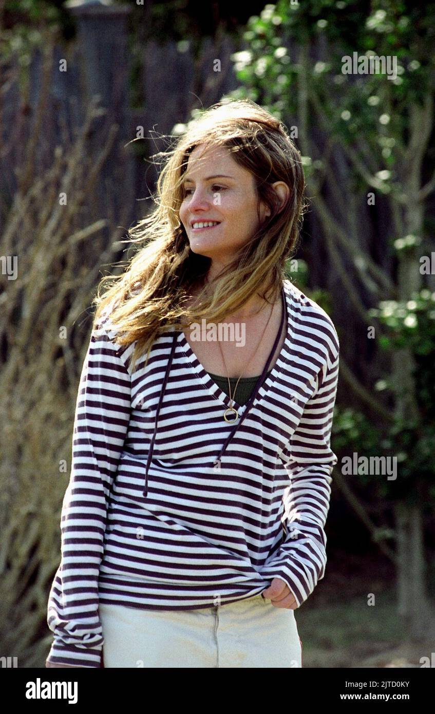 JENNIFER JASON LEIGH, MARGOT AT THE WEDDING, 2007 Stock Photo - Alamy