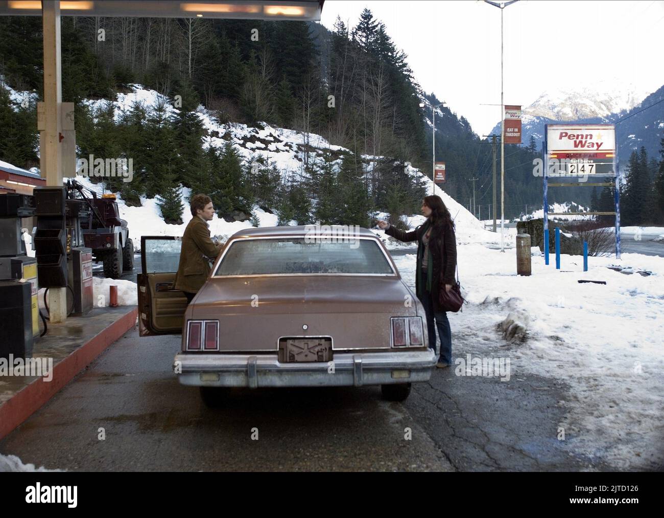 ASHTON HOLMES, EMILY BLUNT, WIND CHILL, 2007 Stock Photo - Alamy