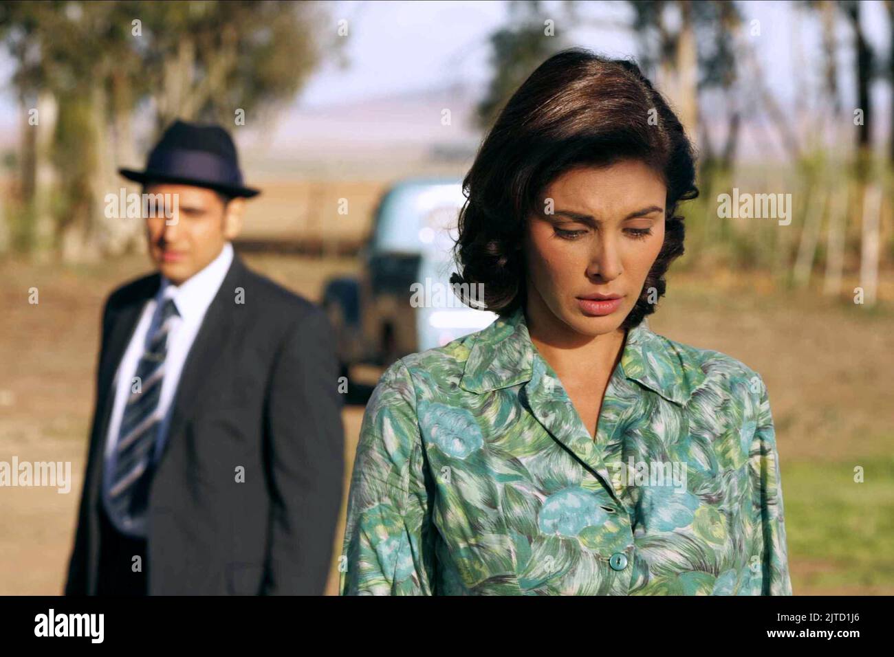 Lisa ray hi-res stock photography and images - Alamy