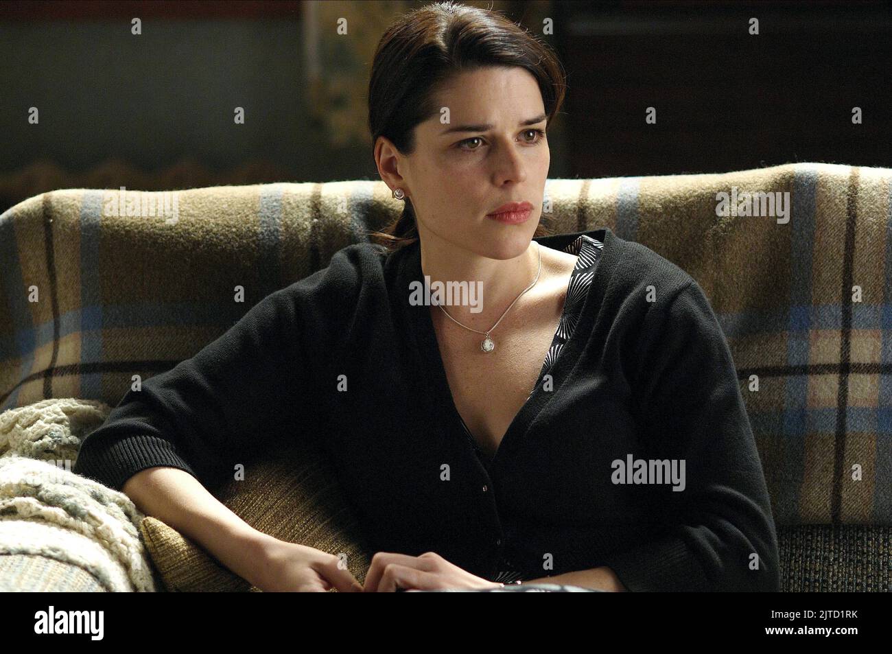 NEVE CAMPBELL, CLOSING THE RING, 2007 Stock Photo - Alamy