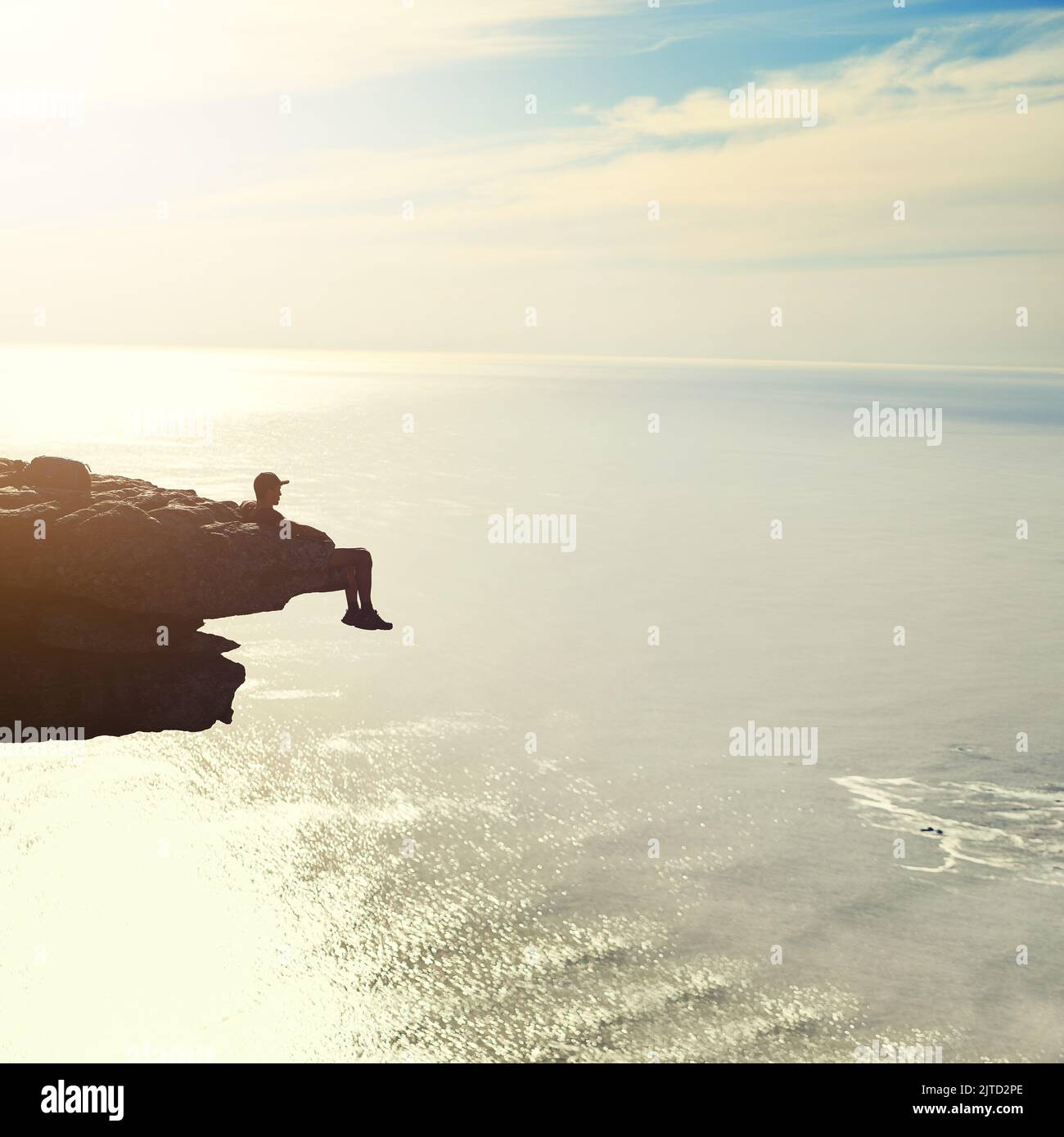 Mountain overhang hi-res stock photography and images - Alamy