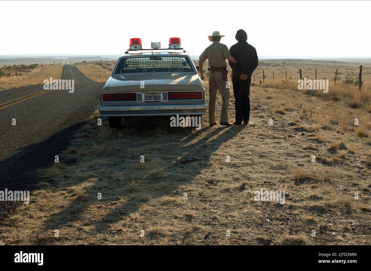 Anton chigurh ed tom bell hi-res stock photography and images - Alamy