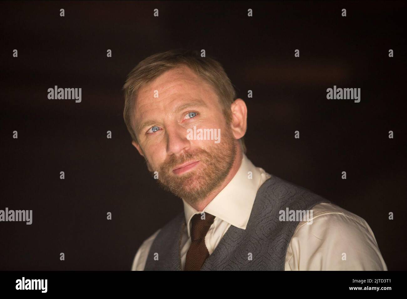 DANIEL CRAIG, THE GOLDEN COMPASS, 2007 Stock Photo - Alamy