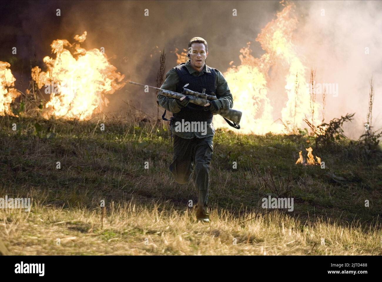 MARK WAHLBERG, SHOOTER, 2007 Stock Photo - Alamy