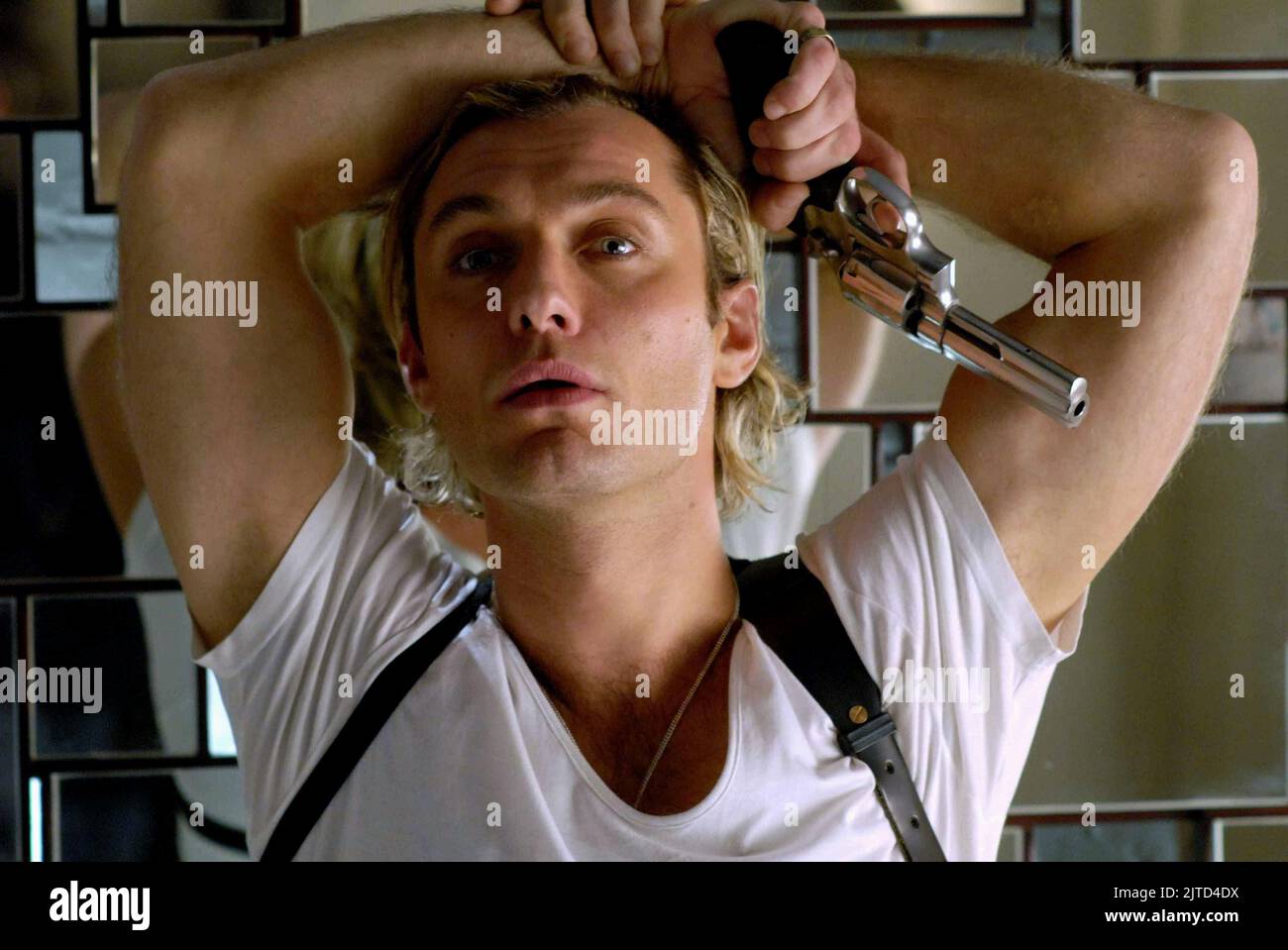 JUDE LAW, SLEUTH, 2007 Stock Photo - Alamy