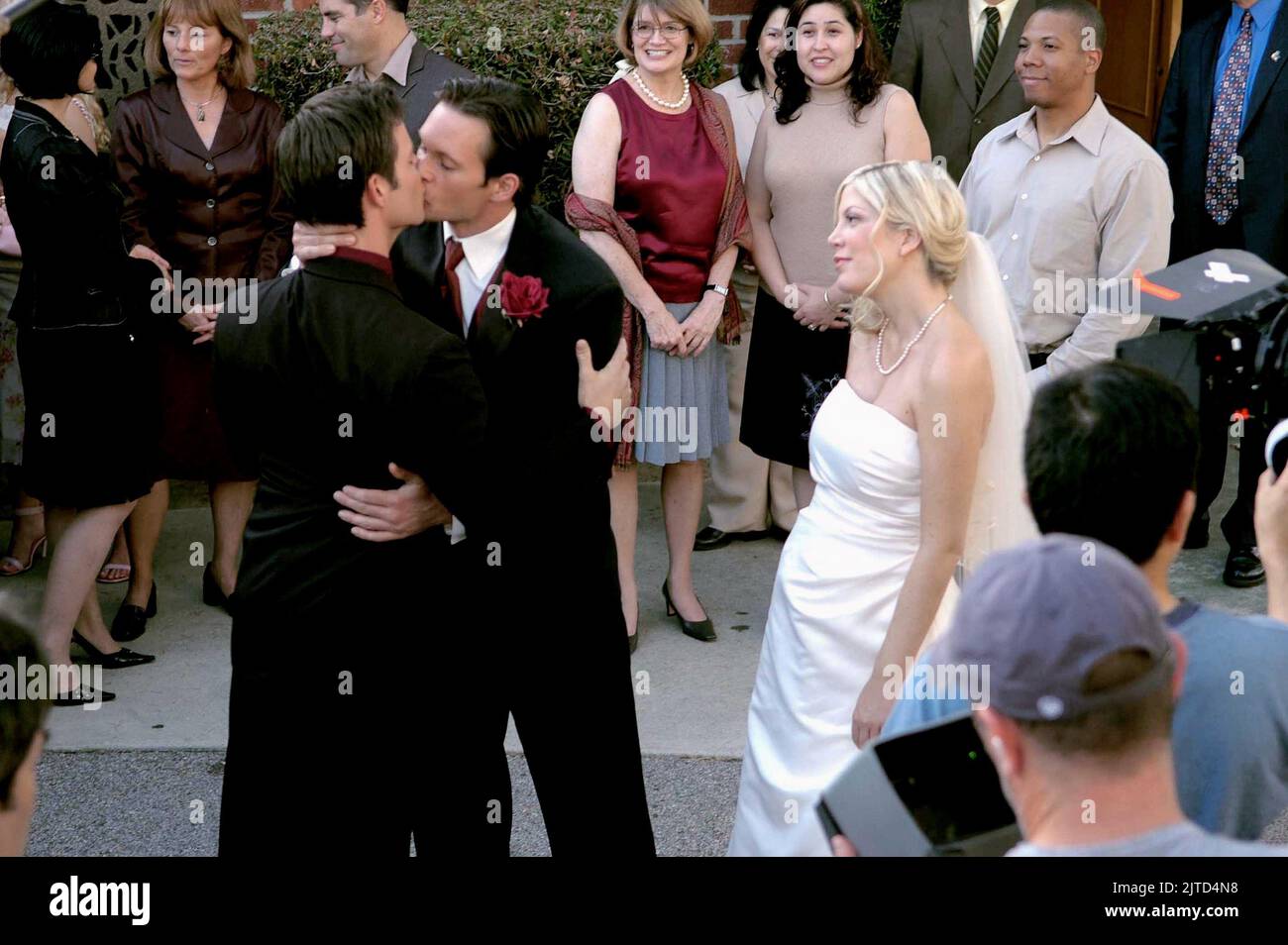 KARNER,O'SHEA,SPELLING, KISS THE BRIDE, 2007 Stock Photo - Alamy