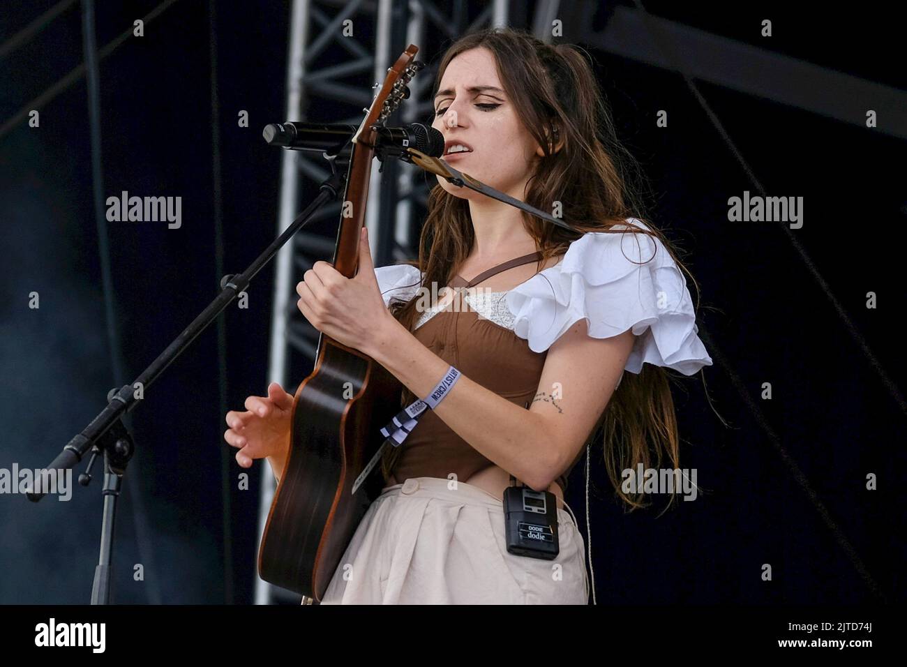 English culture videos hi-res stock photography and images - Alamy