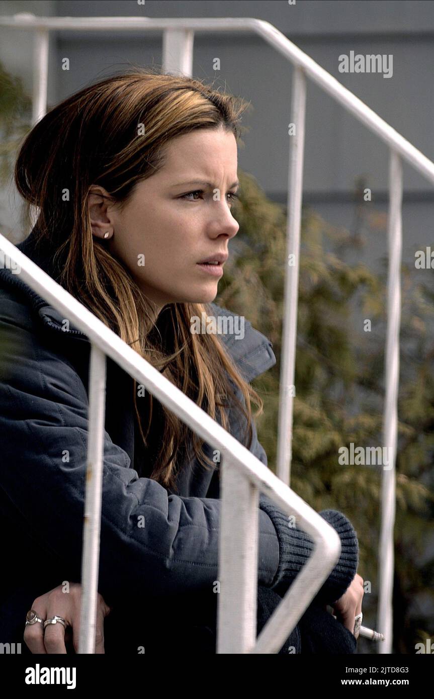 KATE BECKINSALE, SNOW ANGELS, 2007 Stock Photo - Alamy