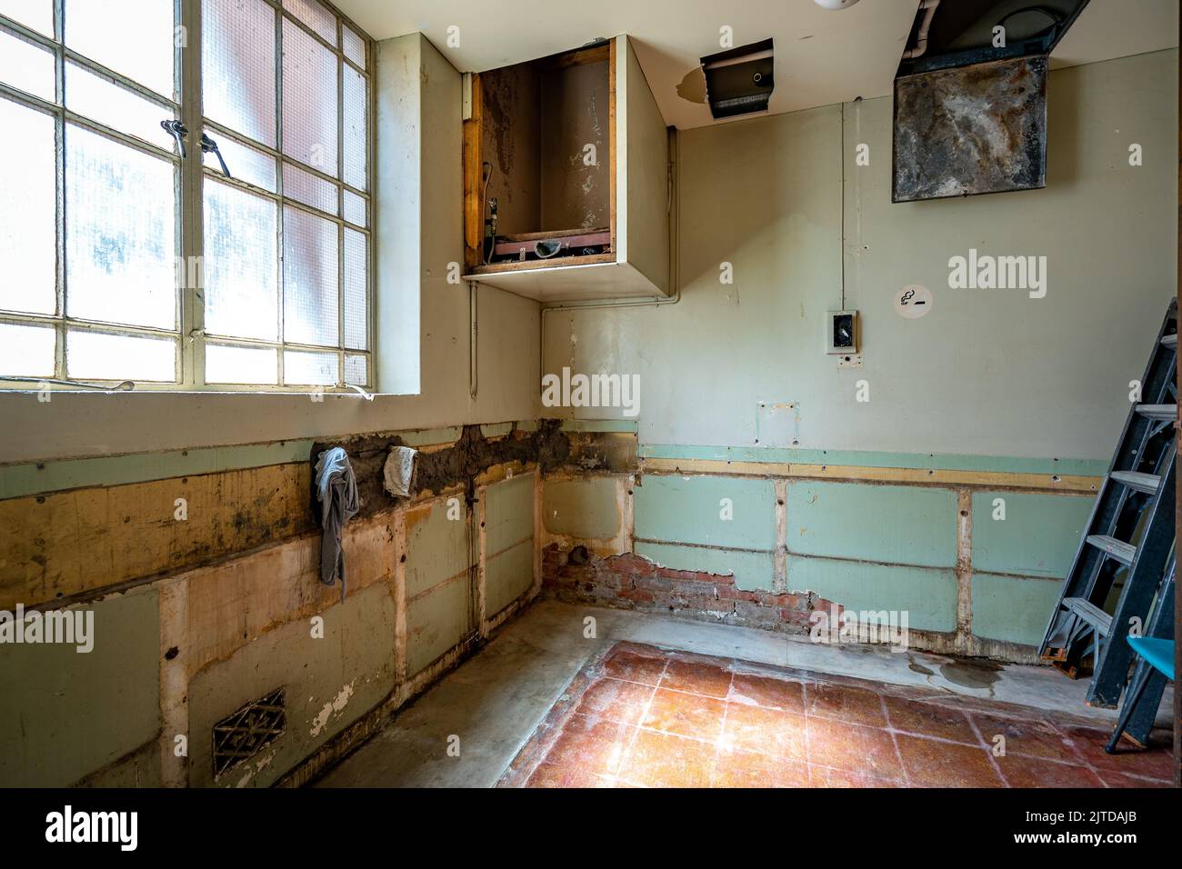 Old building room under renovation Stock Photo - Alamy