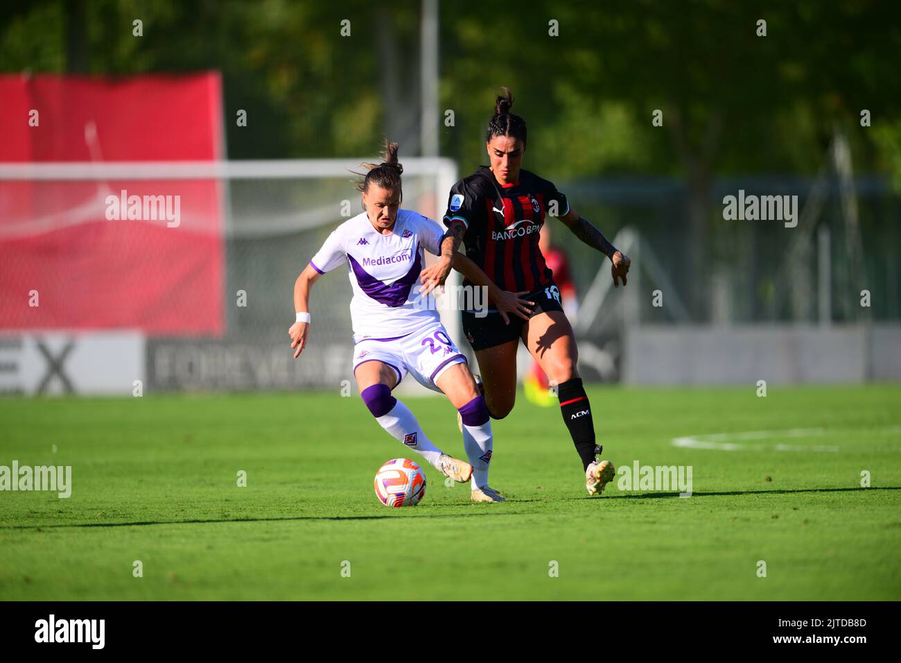 f20 and Martina Piemonte of AC Milan battle for the ball during AC ...