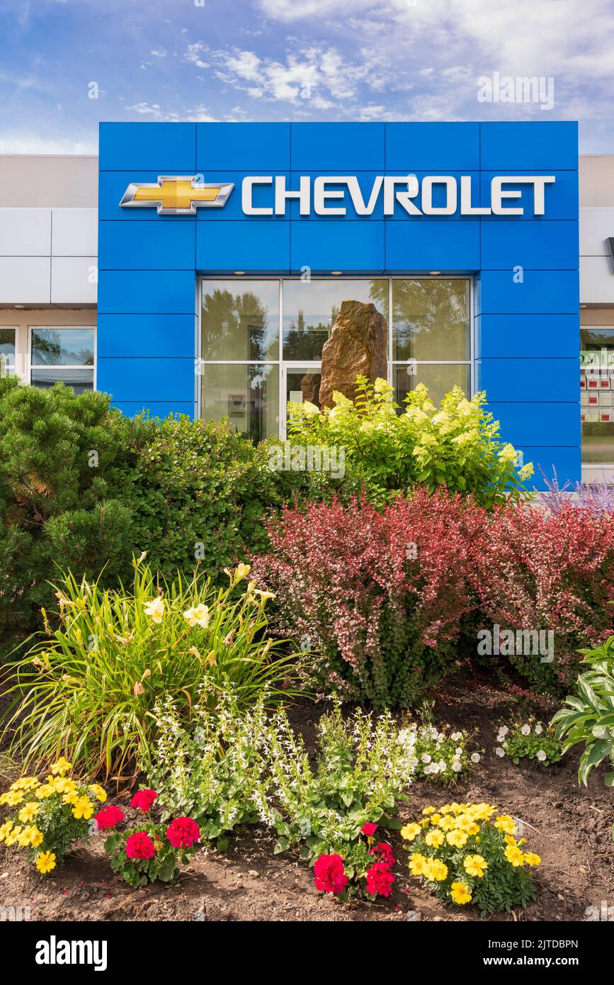 Car dealership building hi-res stock photography and images - Alamy