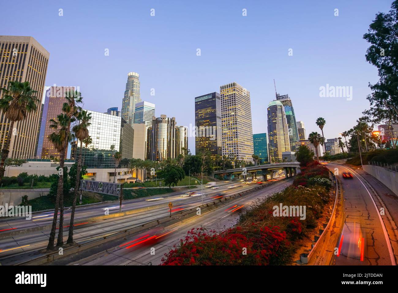 Los angeles skyline night and day hi-res stock photography and images ...