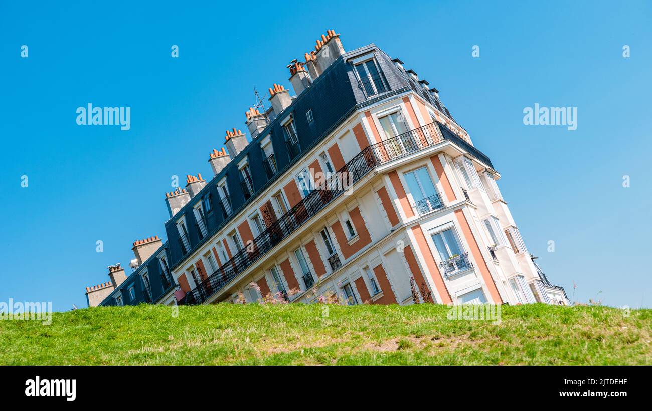 The sinking house in Montmarte, Paris Optical illusion, Montmarte Paris ...
