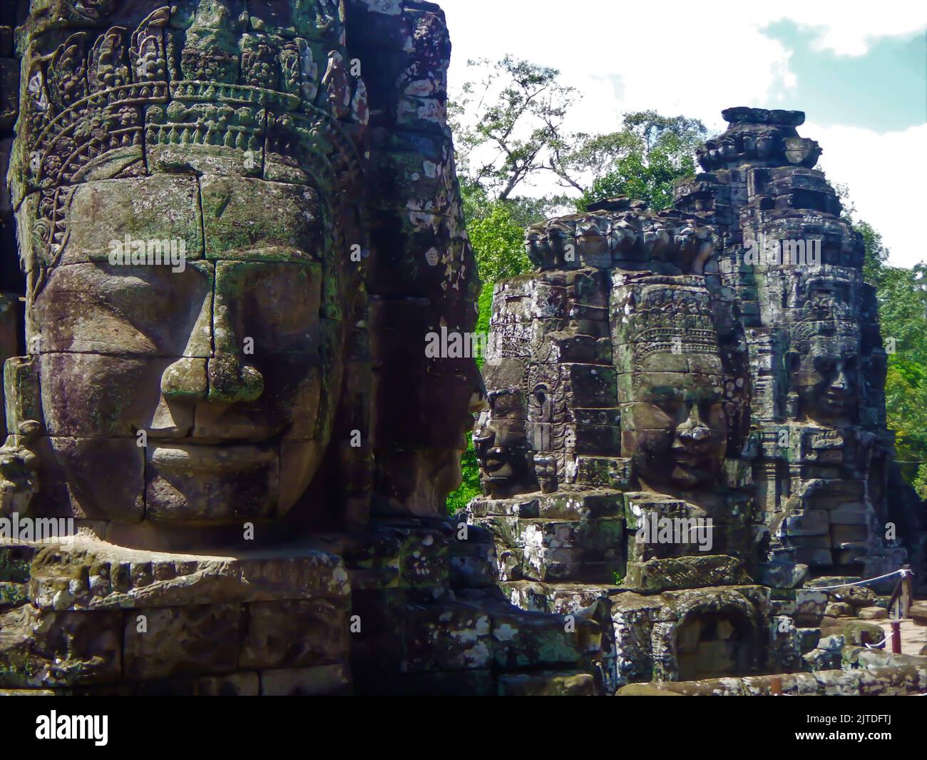 Enormous stone faces hi-res stock photography and images - Alamy