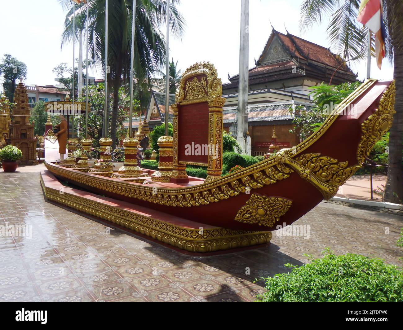 Ceremonial water craft hi-res stock photography and images - Alamy