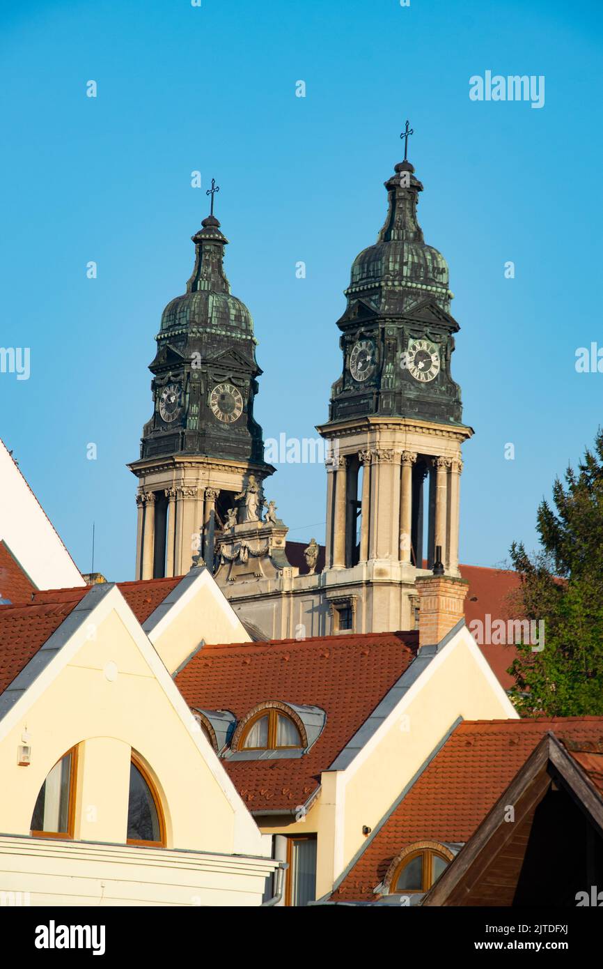 Eastern europe churches hi-res stock photography and images - Alamy