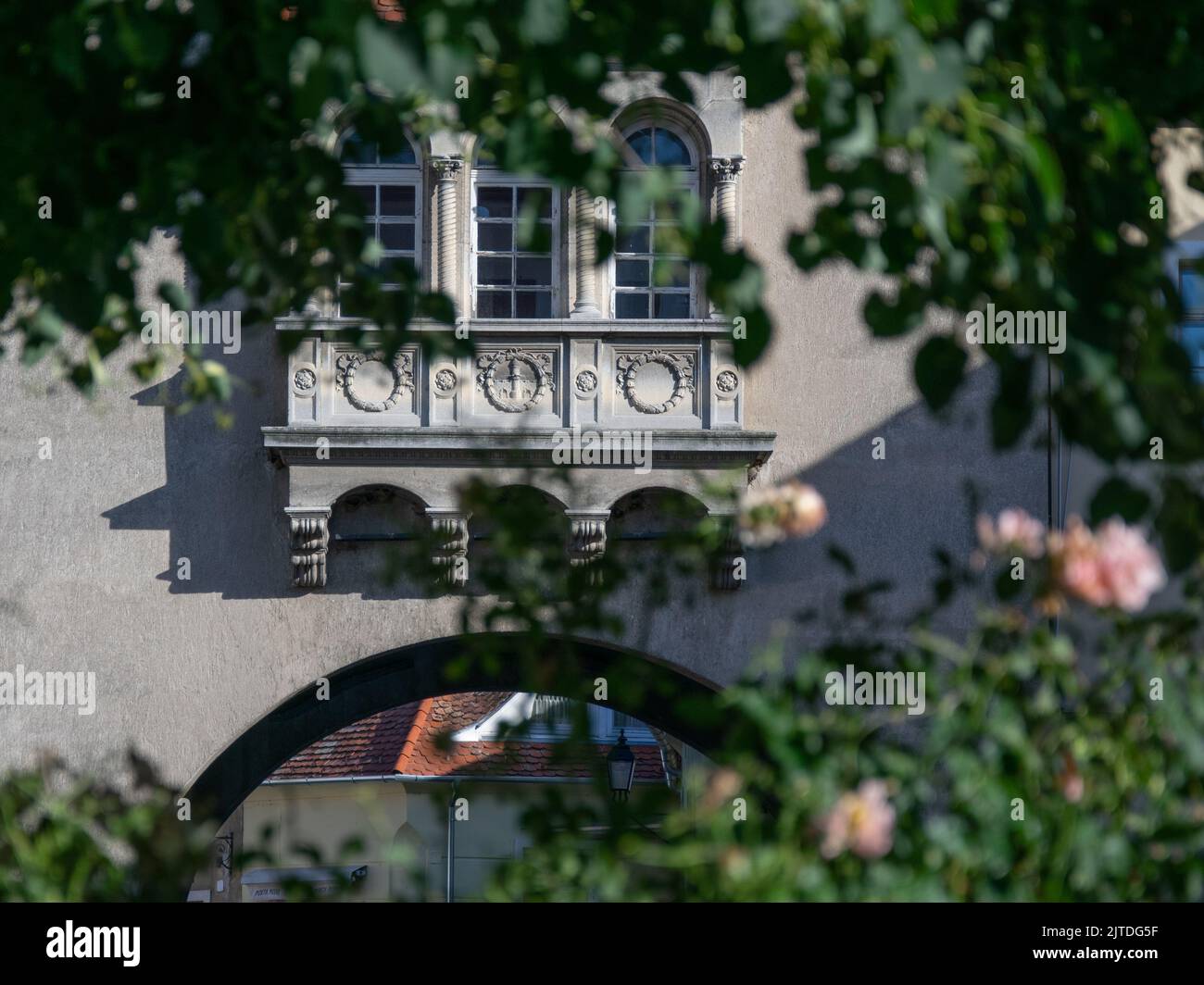 Medieval bay window hi-res stock photography and images - Alamy